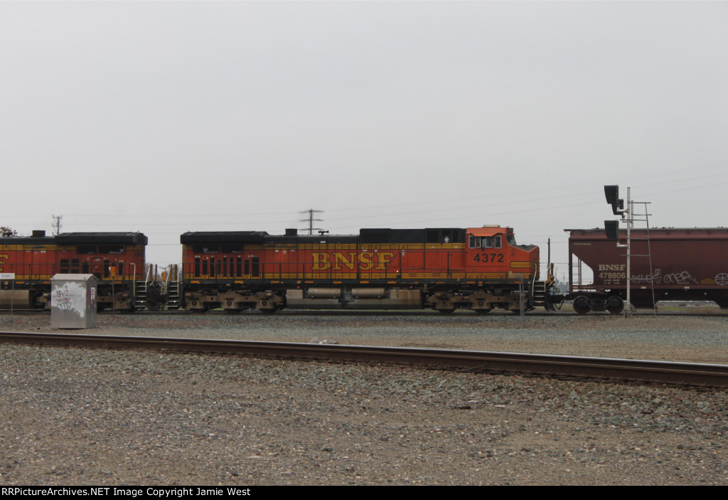 BNSF 4372